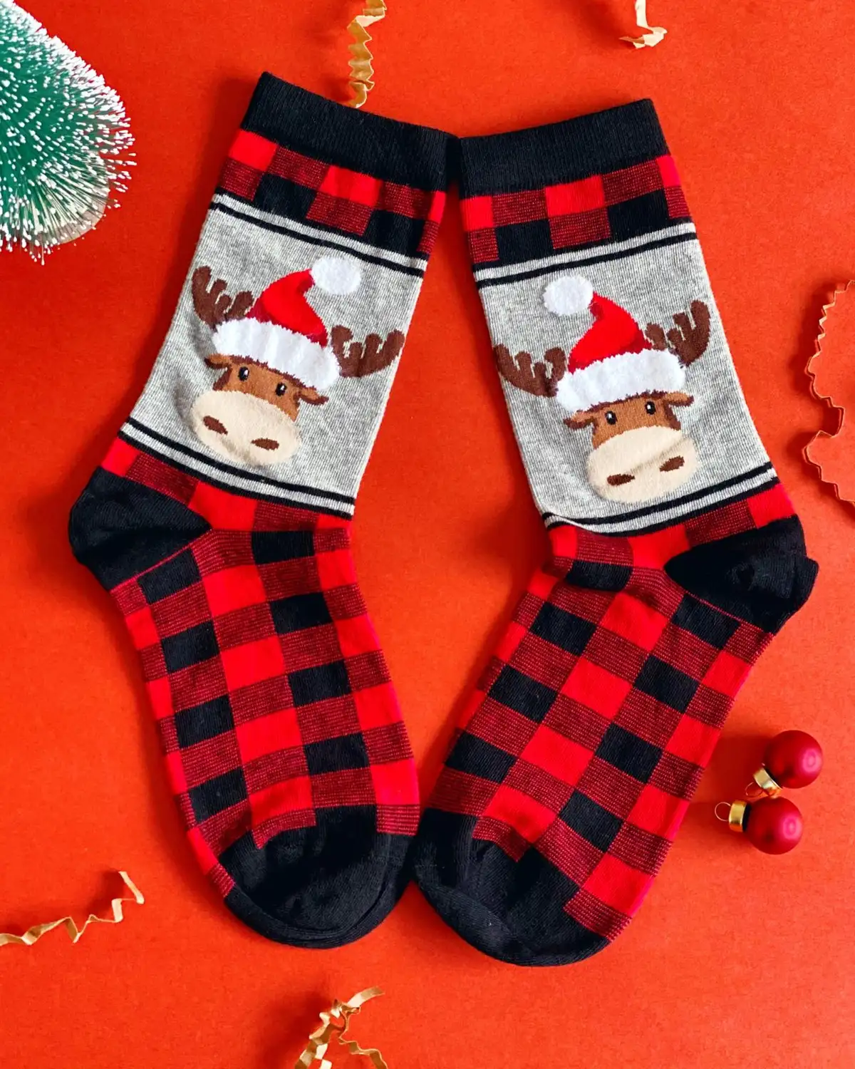 Geyikli Yılbaşı Çorabı | Şık ve Eğlenceli Yeni Yıl Hediyesi ...