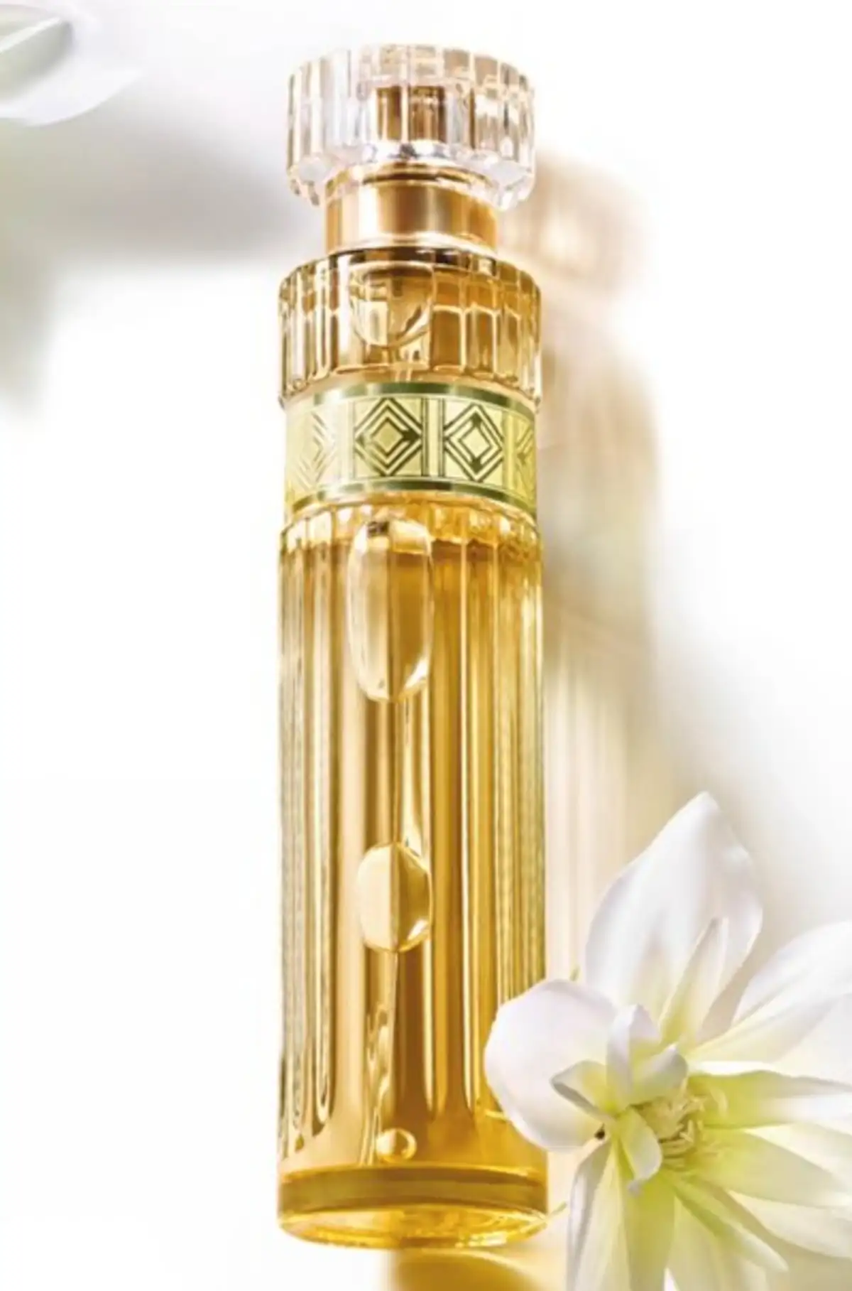 Avon Premiere Lux Kadın Parfüm EDP 50ml - Bikutumutluluk